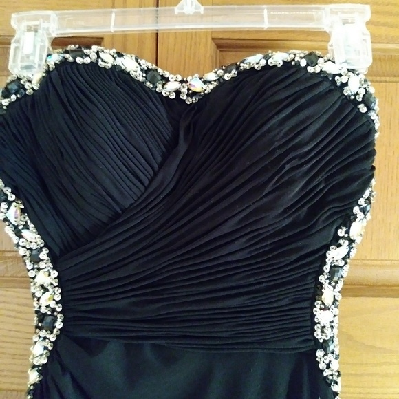 Milano Formals | Dresses | Prom Dress Evening Gown | Poshmark